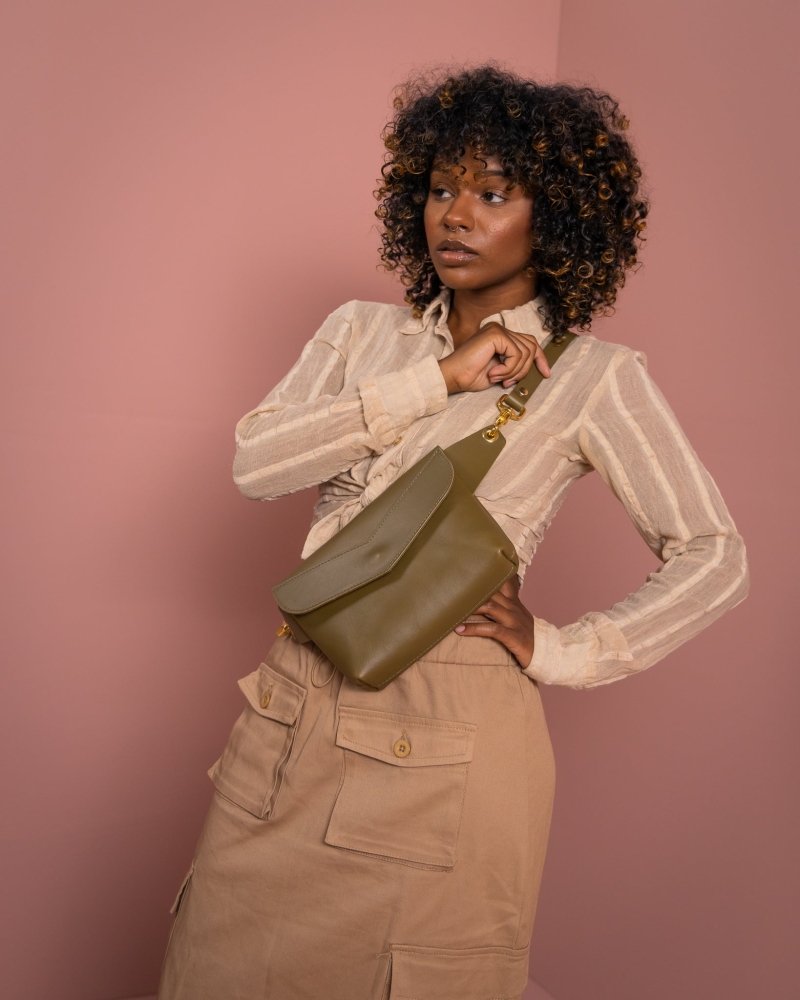 Penny. The Best Crossbody Bag in a Variety of Colors. | Howl + Hide